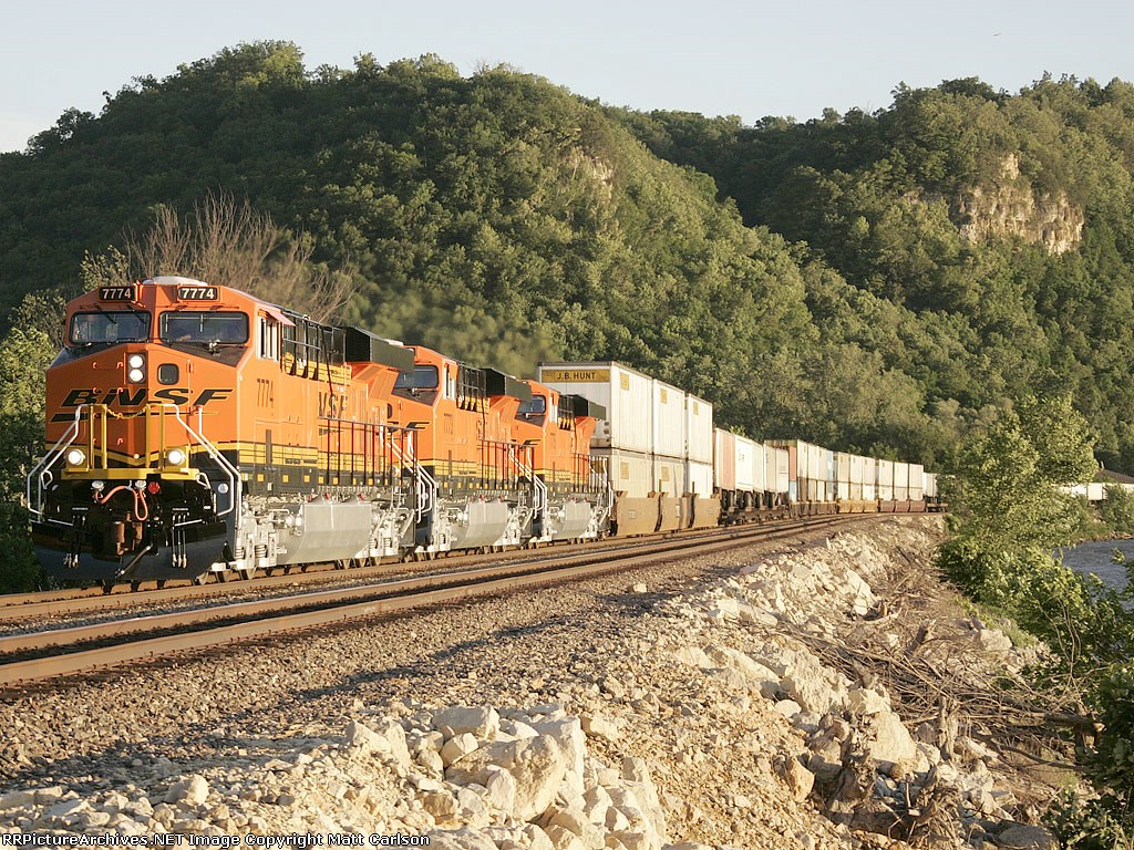 BNSF 7774